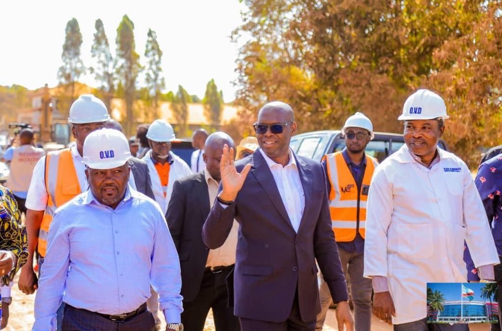 Visite d’inspection des chantiers routiers par le Numéro un de l’Exécutif provincial du Haut-Katanga